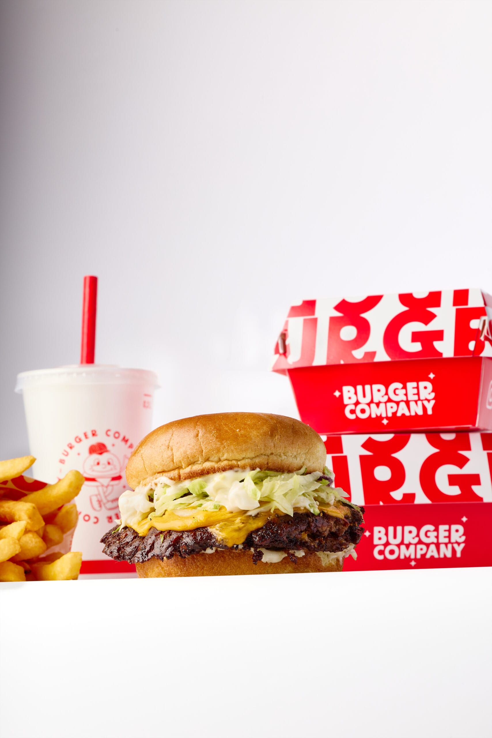 Burger Company avasi ovensa Itiksessä – tarjolla herkullisia ...